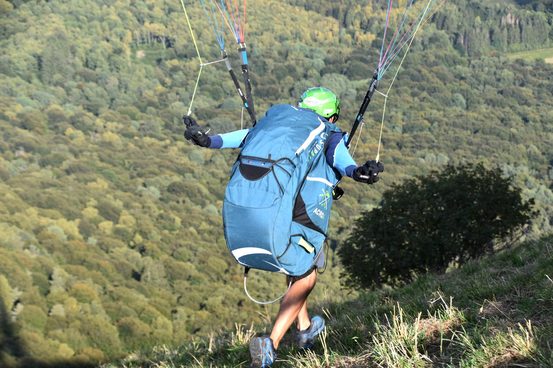 All you need to know about paragliding insurance and the FFVL licence